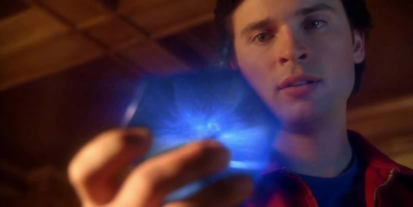 'Smallville's Phantom Zone Turned Clark Kent Into Superman