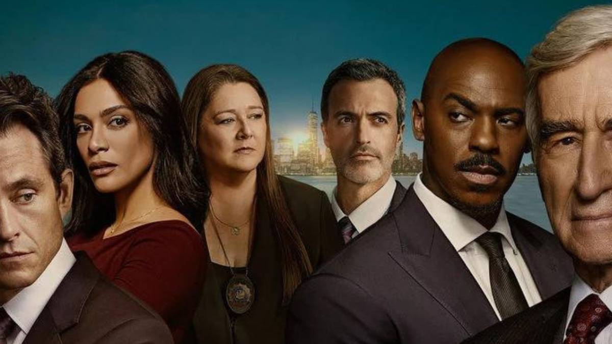 'Law & Order' Season 23 Sneak Peek Sees Reid Scott Breaking Down a Case