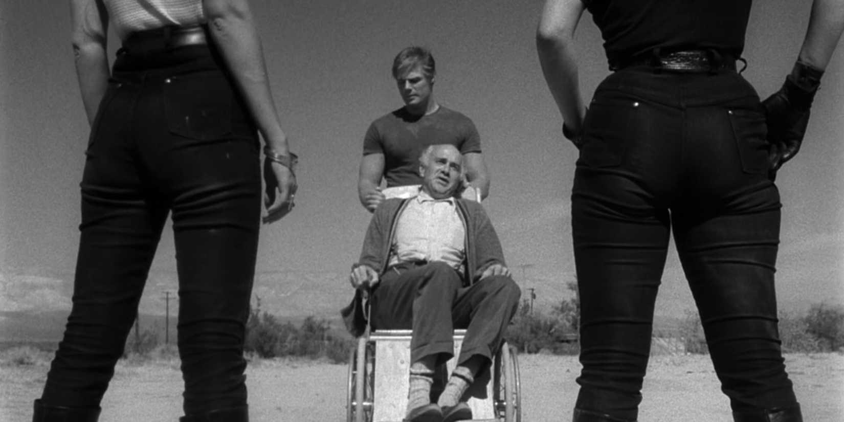 10 Campy Crime Movies Worth Watching, Ranked