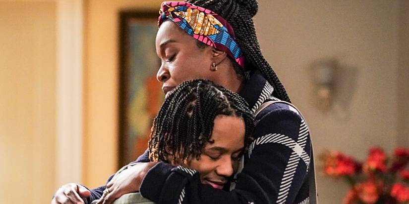 'Bob Hearts Abishola' Cast & Character Guide - Find Out Who's In the ...
