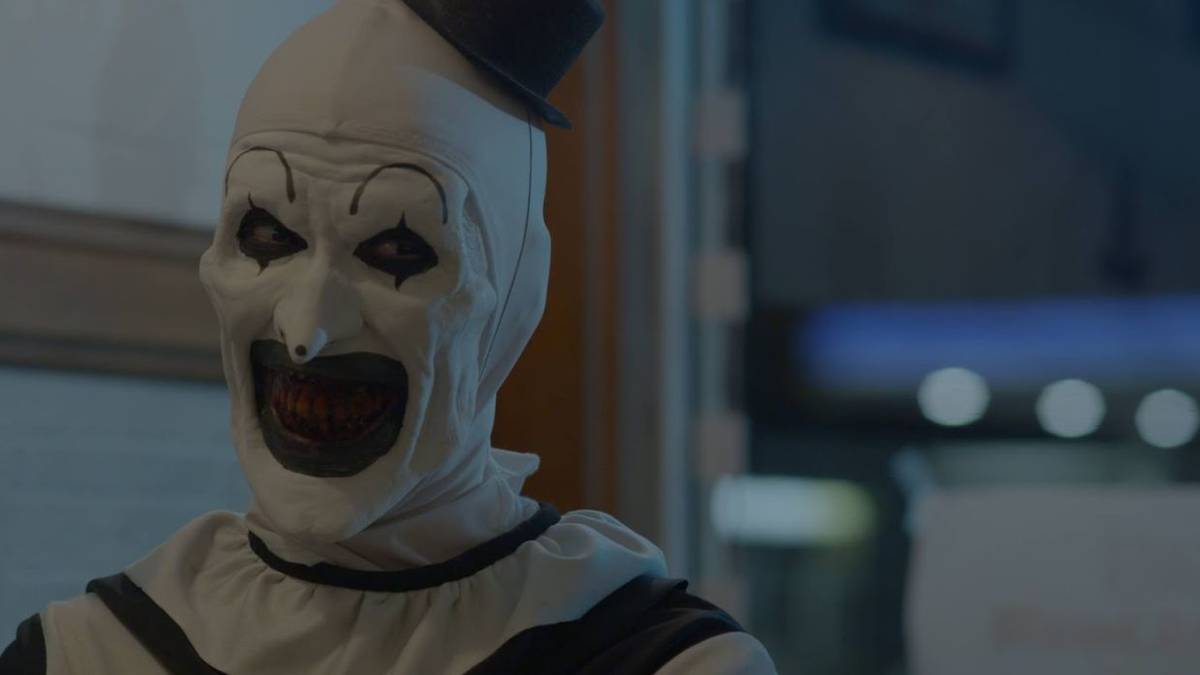'Terrifer's Art the Clown Gets Horrifying New Plush Doll From Mezco Toyz