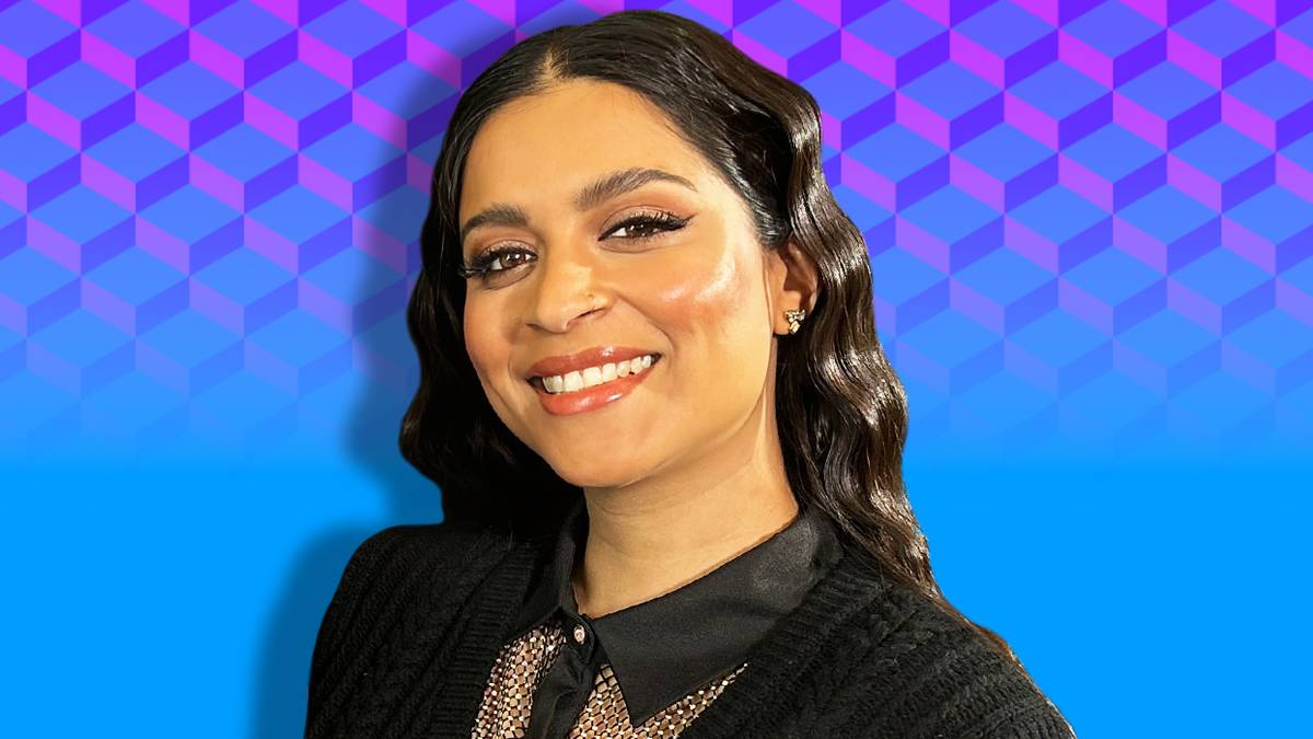Lilly Singh's Friends Gave Her a Note for 'Doin' It': "Make It Dirtier!"