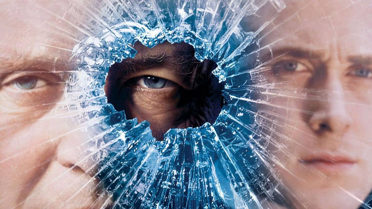Ryan Gosling & Anthony Hopkins Play a Cat-and-Mouse Game in This Thriller