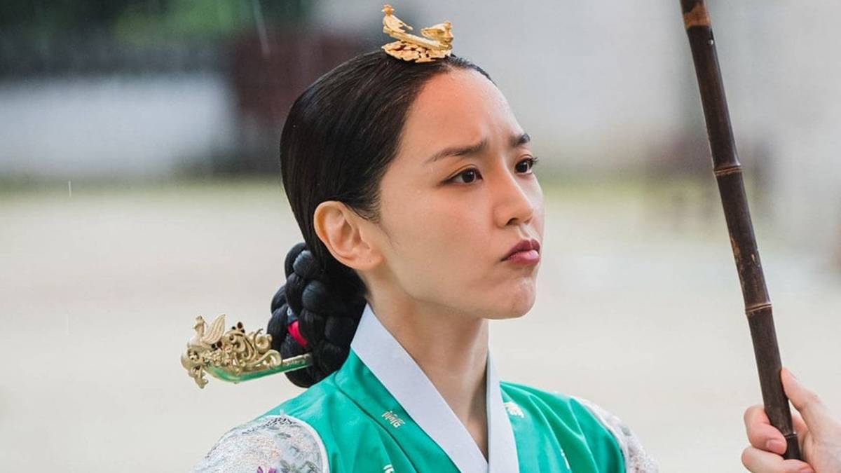 ‘Mr. Queen' Is the Gender-Bending Time Travel K-Drama to Watch Next