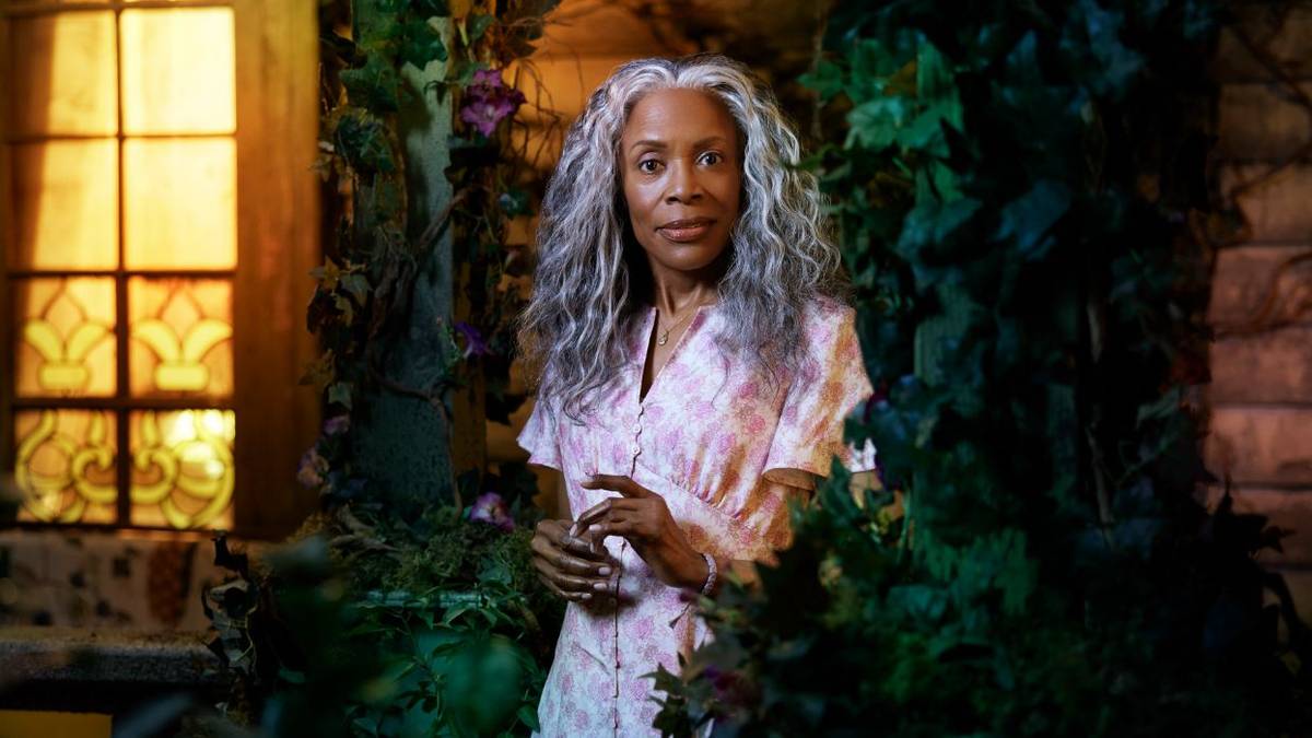 'Spiderwick Chronicles' Sneak Peek — Aunt Lucinda Gives the Twins a Quest
