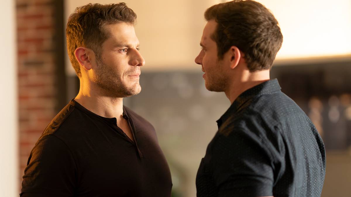 Oliver Stark Reveals Why '9-1-1' Held Off On Exploring Buck's Bisexuality