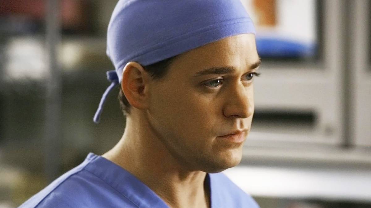 T.R. Knight Cried When Returning to the 'Grey's Anatomy' Set
