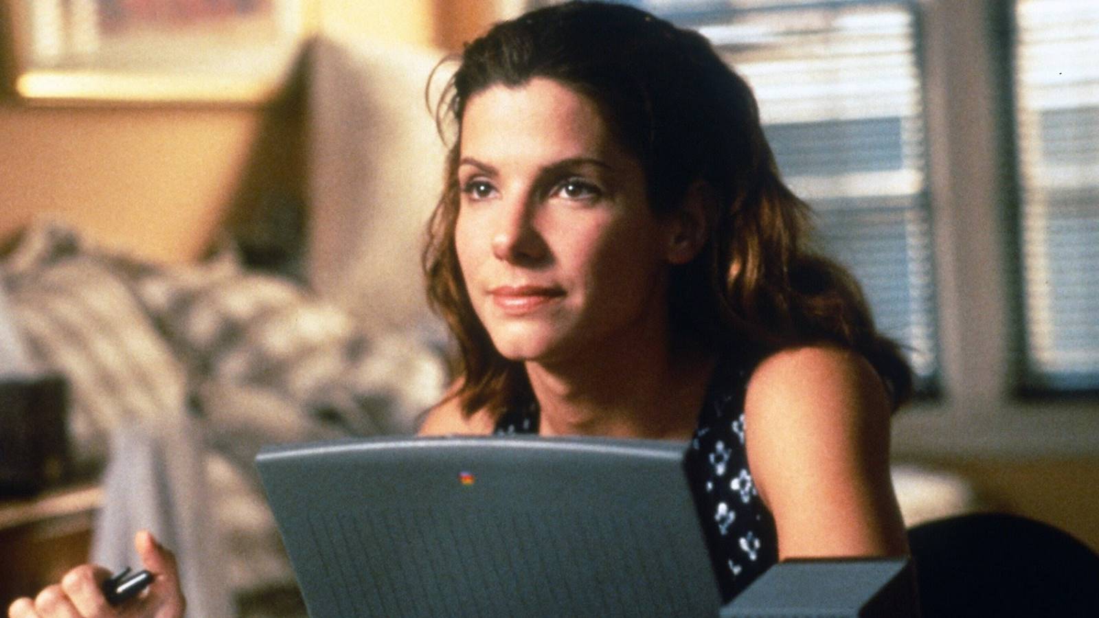 30 Years Ago, Sandra Bullock Delivered the First Evil Internet Movie We ...