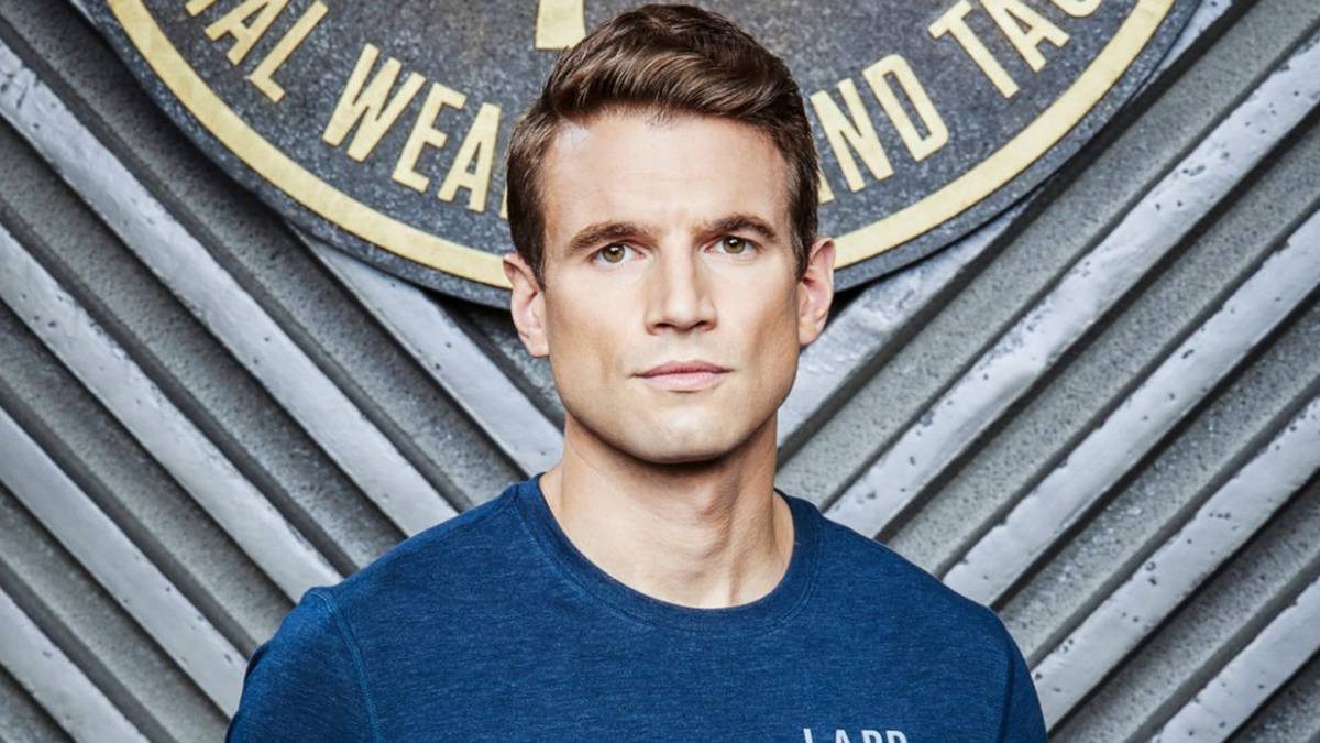 ‘S.W.A.T.’ Star Alex Russell Returns to Direct for Season 7