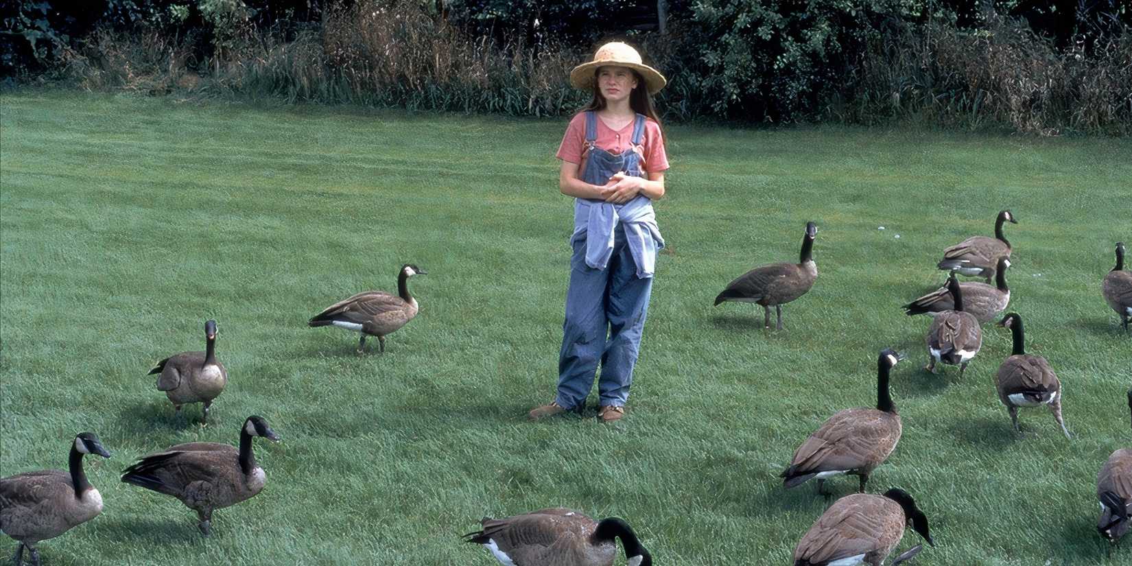 10 Near-Perfect Family Movies That No One Remembers Today