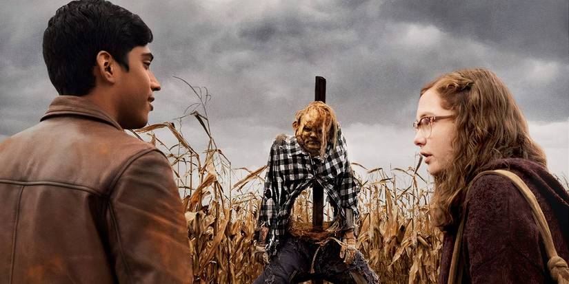10 Amazing Scary Movies That the Whole Family Can Watch