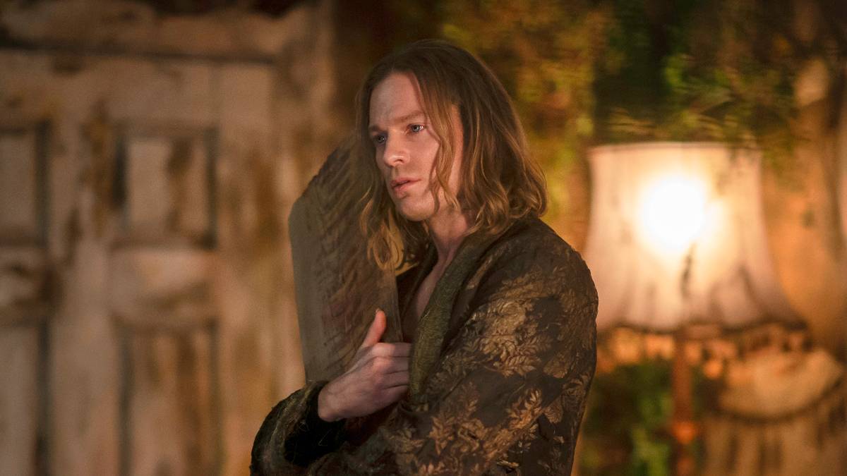 ‘Interview With the Vampire’s Sam Reid Talks About Playing “Real Lestat ...