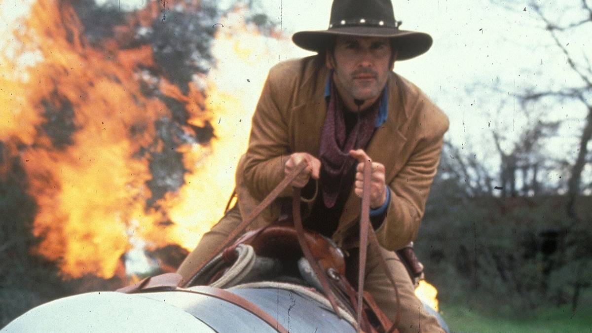 Indiana Jones Inspired This Short-Lived Bruce Campbell-Led Western Series