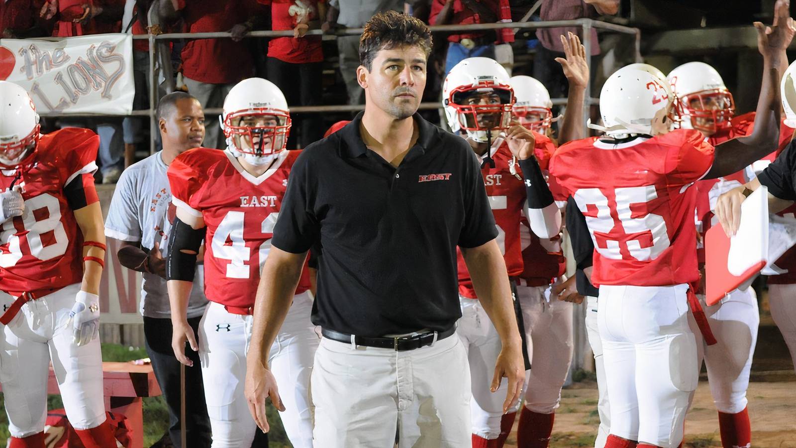 “It’s a Complete Reinvention”: ‘Friday Night Lights’ Reboot Scores ...