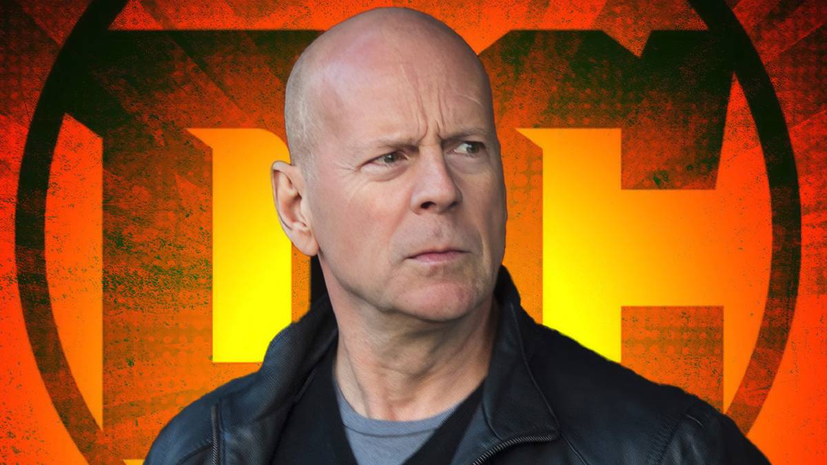 Bruce Willis' Action Comedy 'Red' Is Very Different From the DC Comic