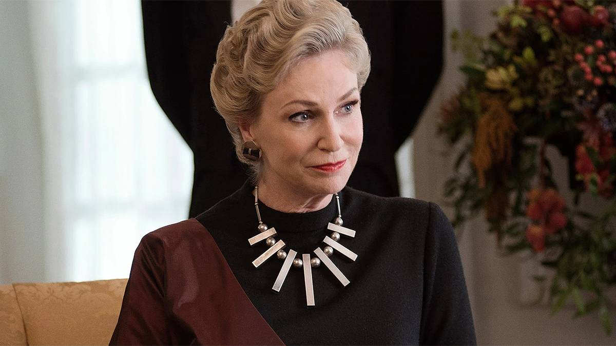 This Is Jane Lynch's Best TV Character, and No, It's Not Sue Sylvester