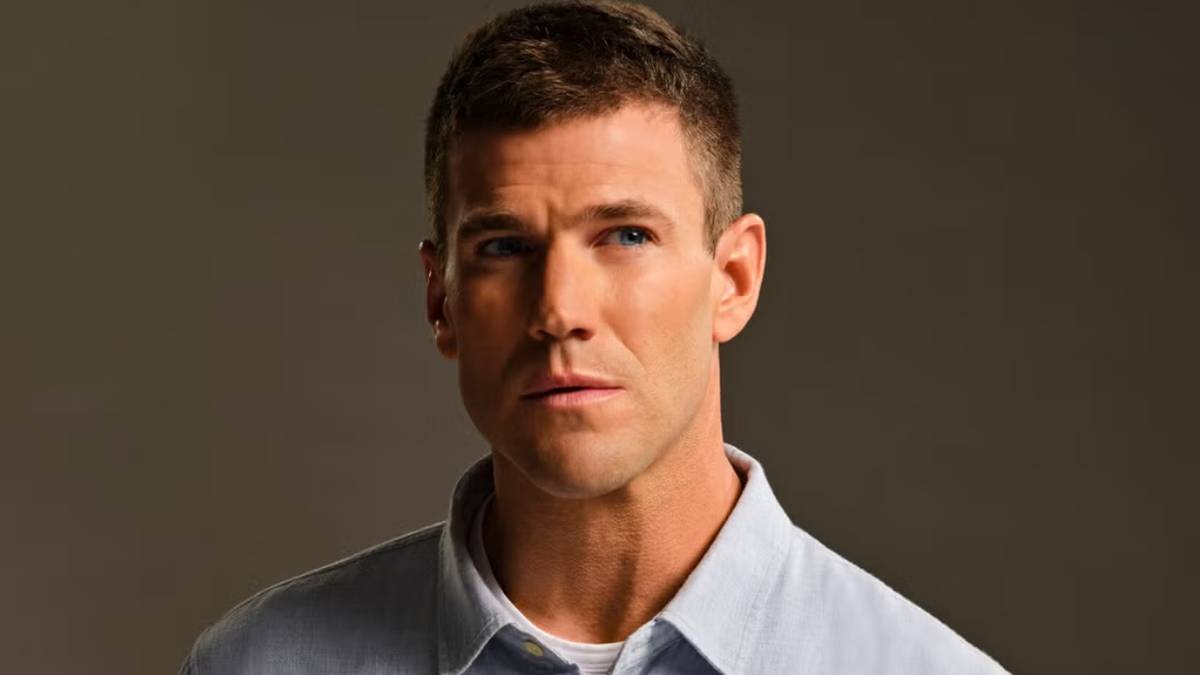 Young Agent Gibbs Gets to Work in New 'NCIS: Origins' Set Images