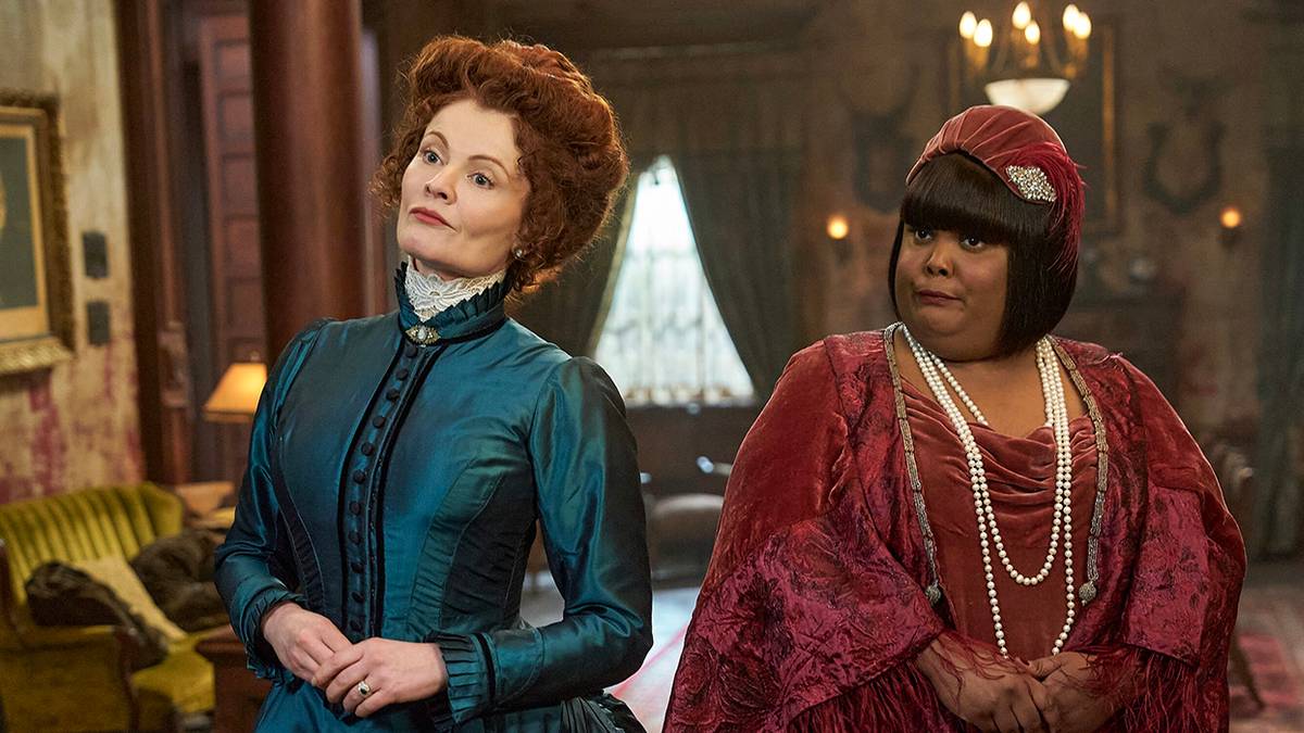 'Ghosts' Writer Reveals Ins and Outs of Hit Series' Writers' Room Ahead ...