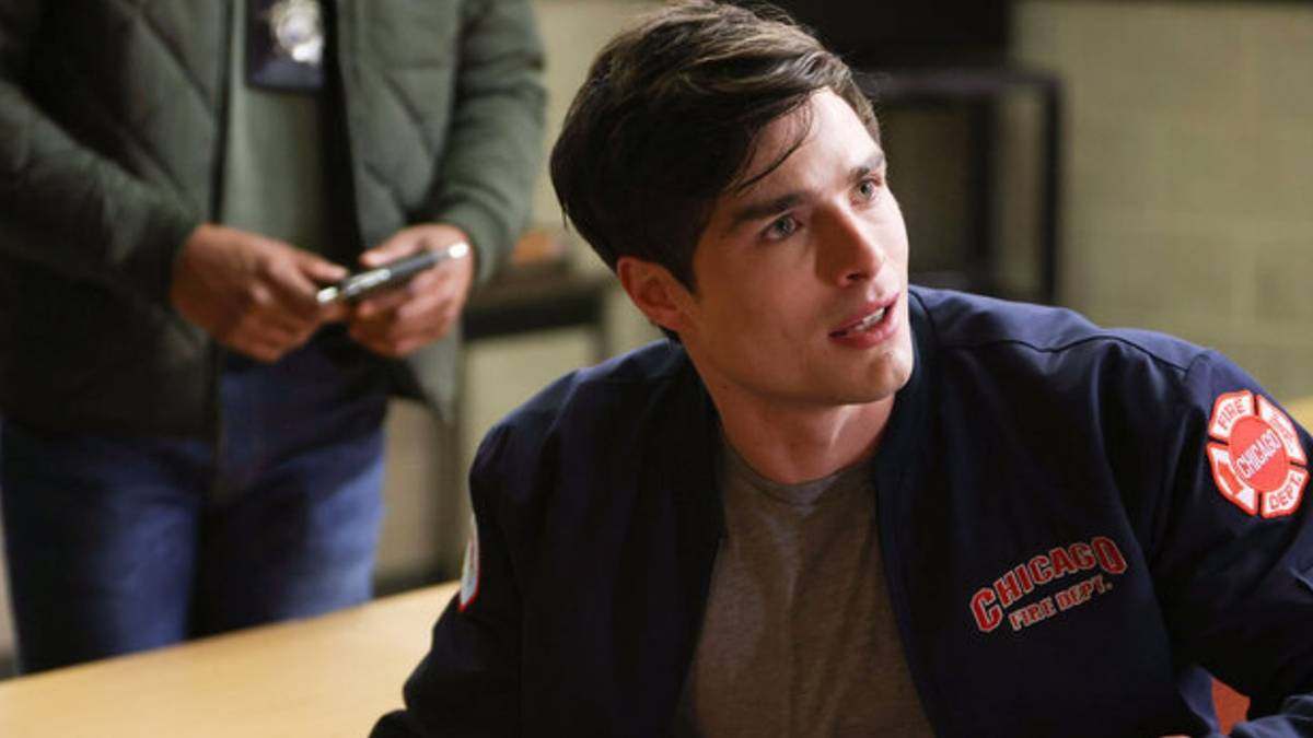 'Chicago Fire's Showrunner Explains How Damon Affects Stellaride's ...