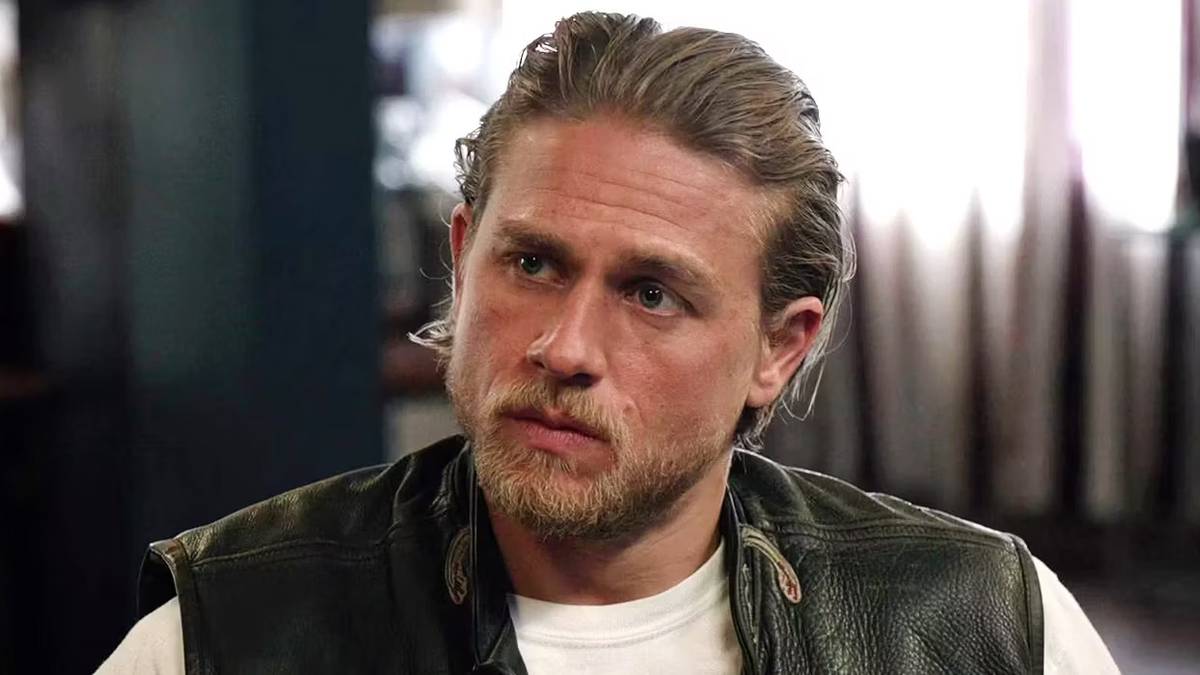 Charlie Hunnam's Transformation Into Ed Gein Is "Not for the Squeamish"