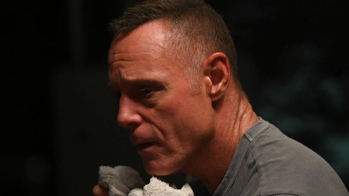 "A Slow Burn": 'Chicago P.D.' Showrunner Teases Voight's Potential ...