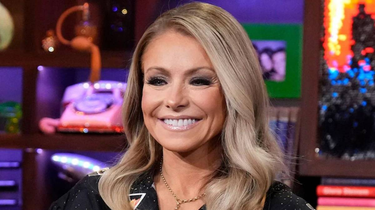 Kelly Ripa, 54, Dishes on Why She "Resents" Husband Mark Consuelos