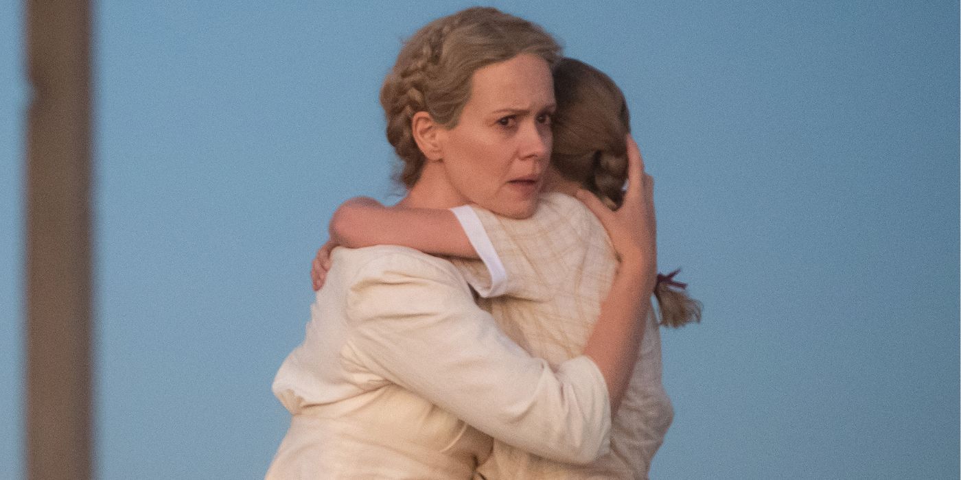 Sarah Paulson Confesses Shes A Scaredy Cat But ‘hold Your Breath Got 6890