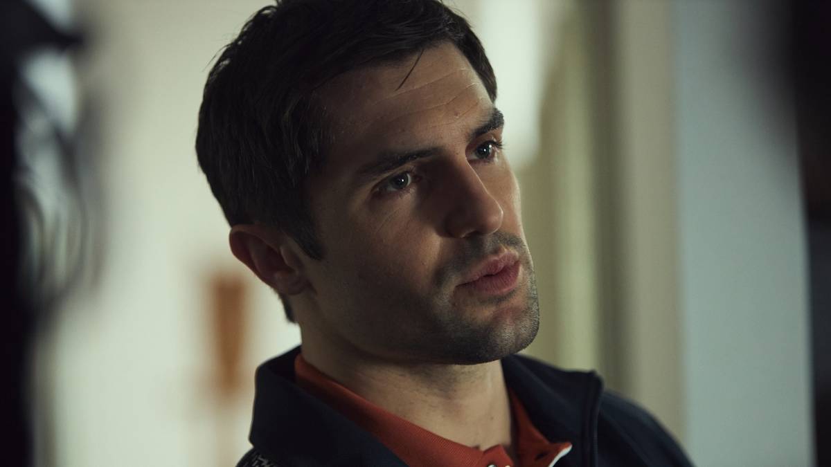 'Ted Lasso's Phil Dunster Is Having a Family Crisis in New 'Surface ...