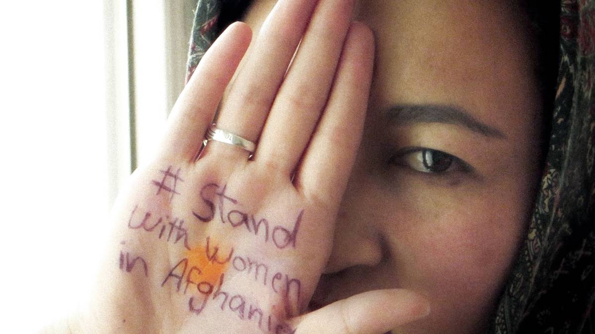 ‘Bread & Roses’ Review - A Powerful, Brave Call for Justice