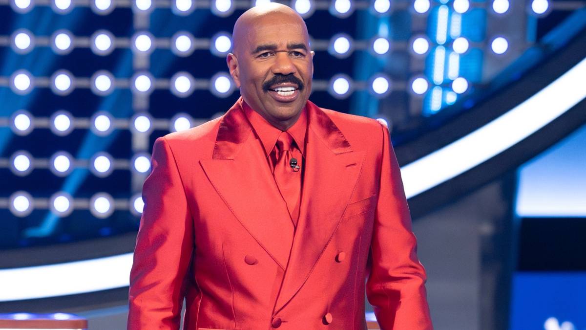 'Family Feud's Record-Breaking Fast Money Win Stuns Steve Harvey
