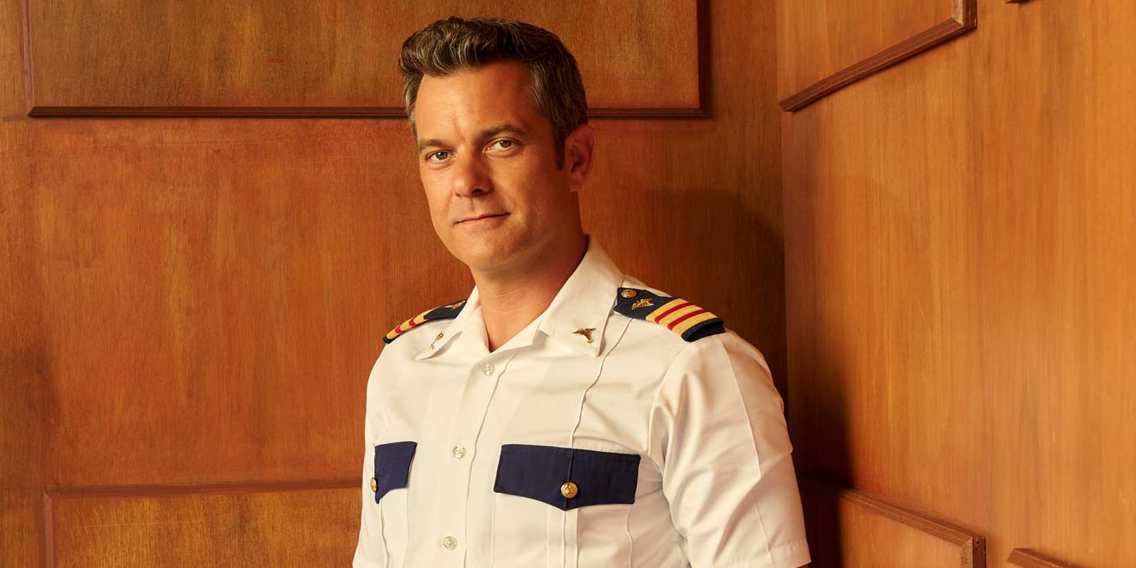 Joshua Jackson Says Only Ryan Murphy Knows What’s Truly Going On in ...