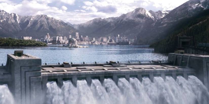 All 13 Hunger Games District and What They Do