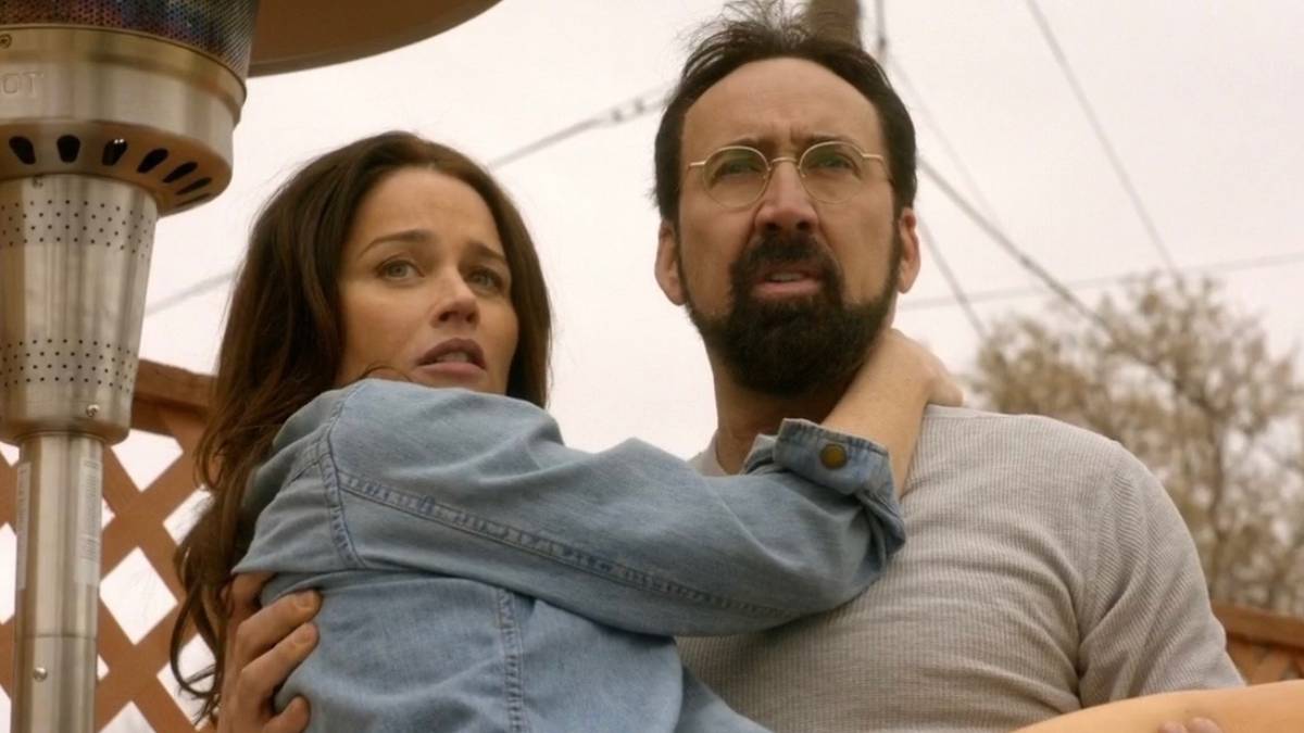 People Can’t Stop Watching Nicolas Cage’s 23% Rotten Tomatoes Mystery ...