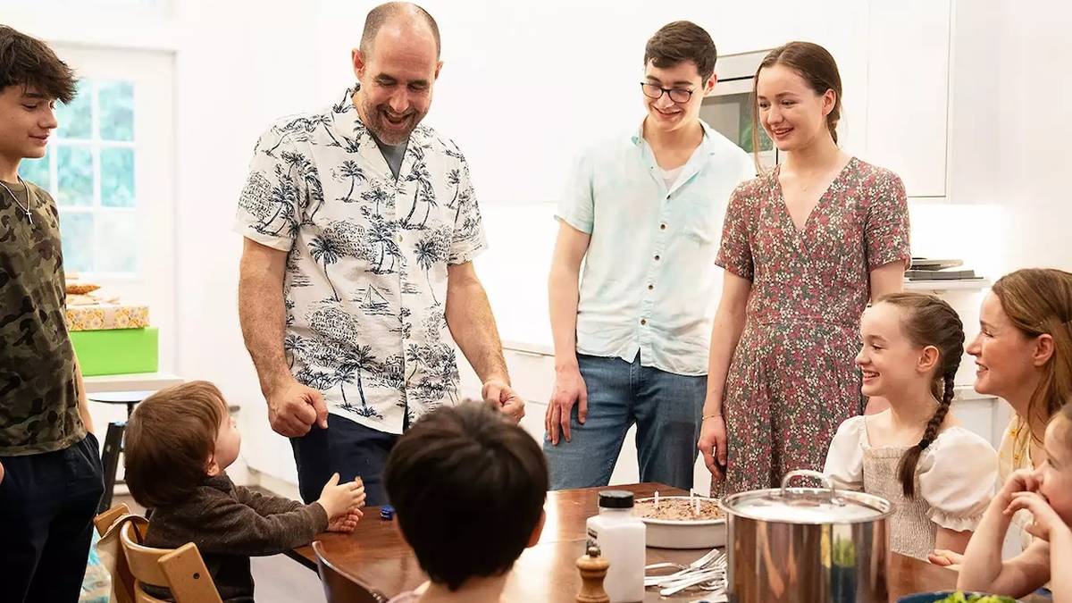 ‘Big Family, Big City’ – TLC’s New Family of 13 Takes on Harlem