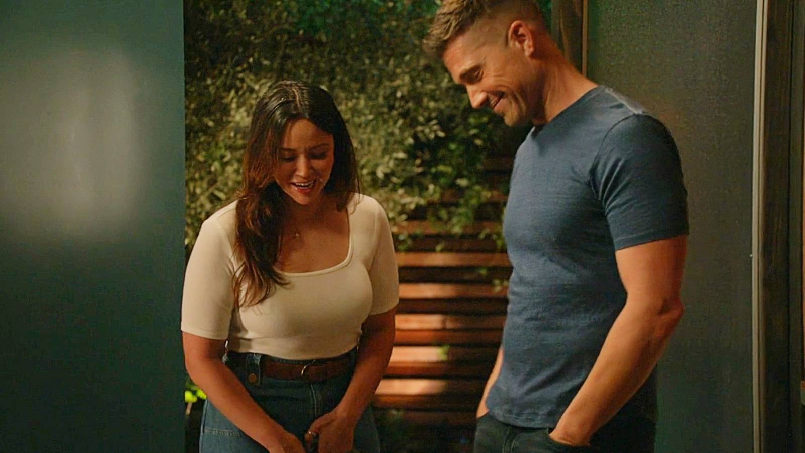 ‘The Rookie’ Star Reveals Why Lucy Wore Tim’s Necklace in the Valentine ...