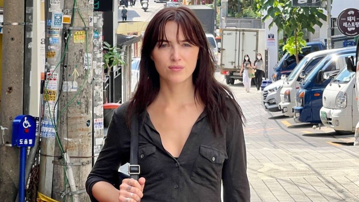 Is 'Inheritance' Streaming? Where To Watch Phoebe Dynevor's First ...