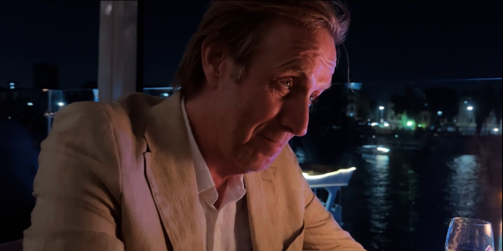 'Inheritance' Review: Phoebe Dynevor Is a Sardonic Spy Kid in Not-So ...