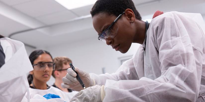 "I'm Such a Huge Fan of Inviting an Audience to Make Their Own Decision ...