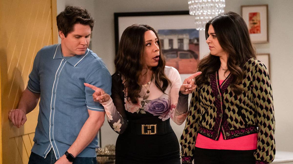 Mayan and Quinten Face the Future in 'Lopez vs. Lopez' Season 3 Finale ...