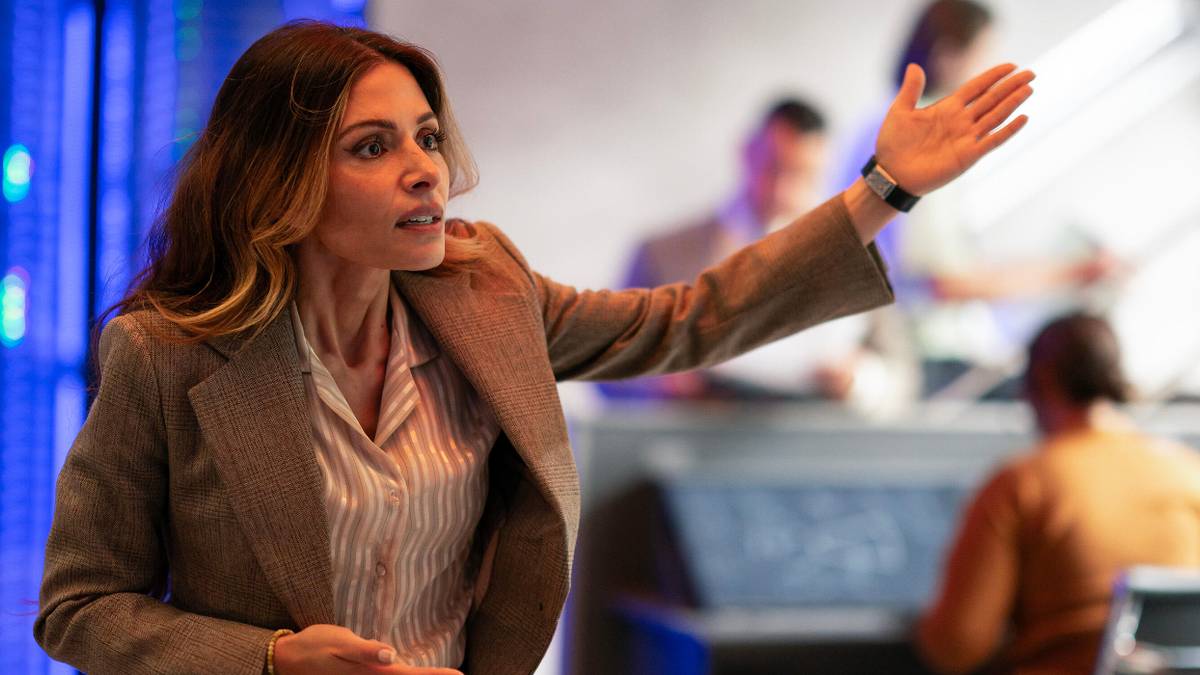 Well, It's Official — This 'Paradise' Character Can't Be Trusted