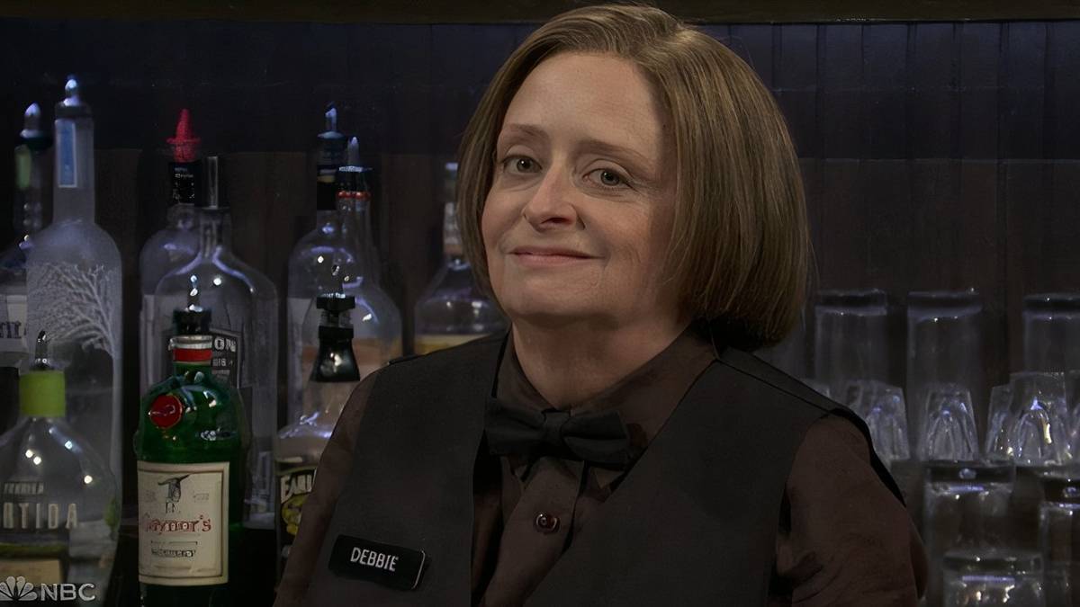 Debbie Downer Gets Way Too Real as Rachel Dratch Reprises the Iconic ...