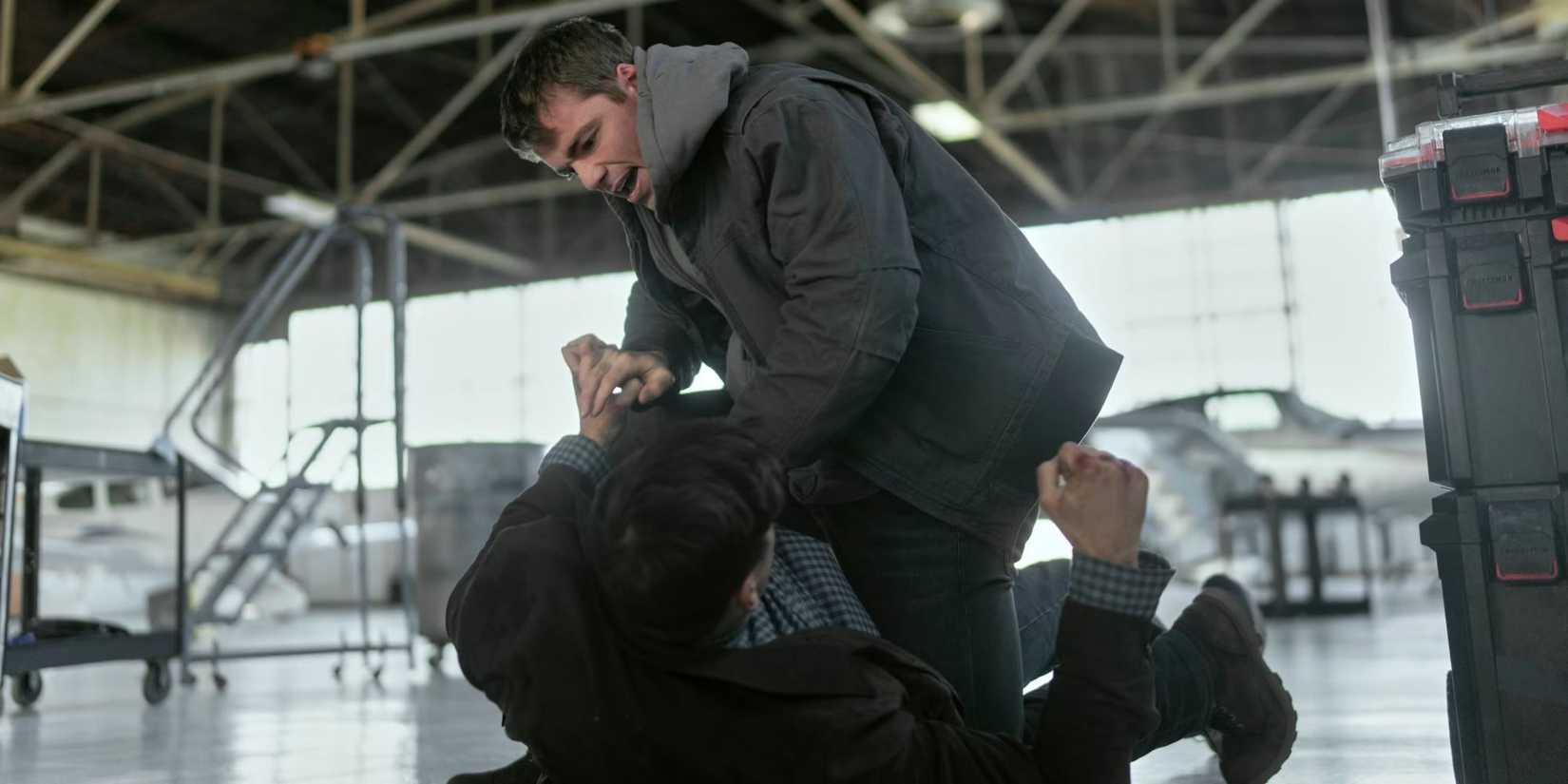9 Reasons Why You Should Be Watching 'The Night Agent'