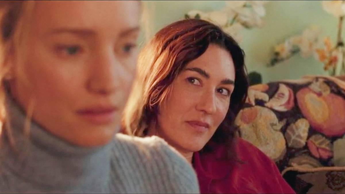 'Two Women' Review: Housewives Struggle With Monogamy and Married Life ...