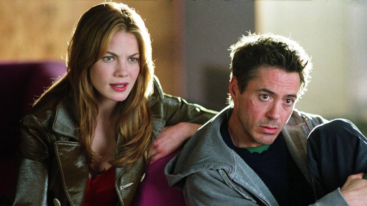 20 Years Before ‘The White Lotus,’ Michelle Monaghan Lit Up This Neo ...