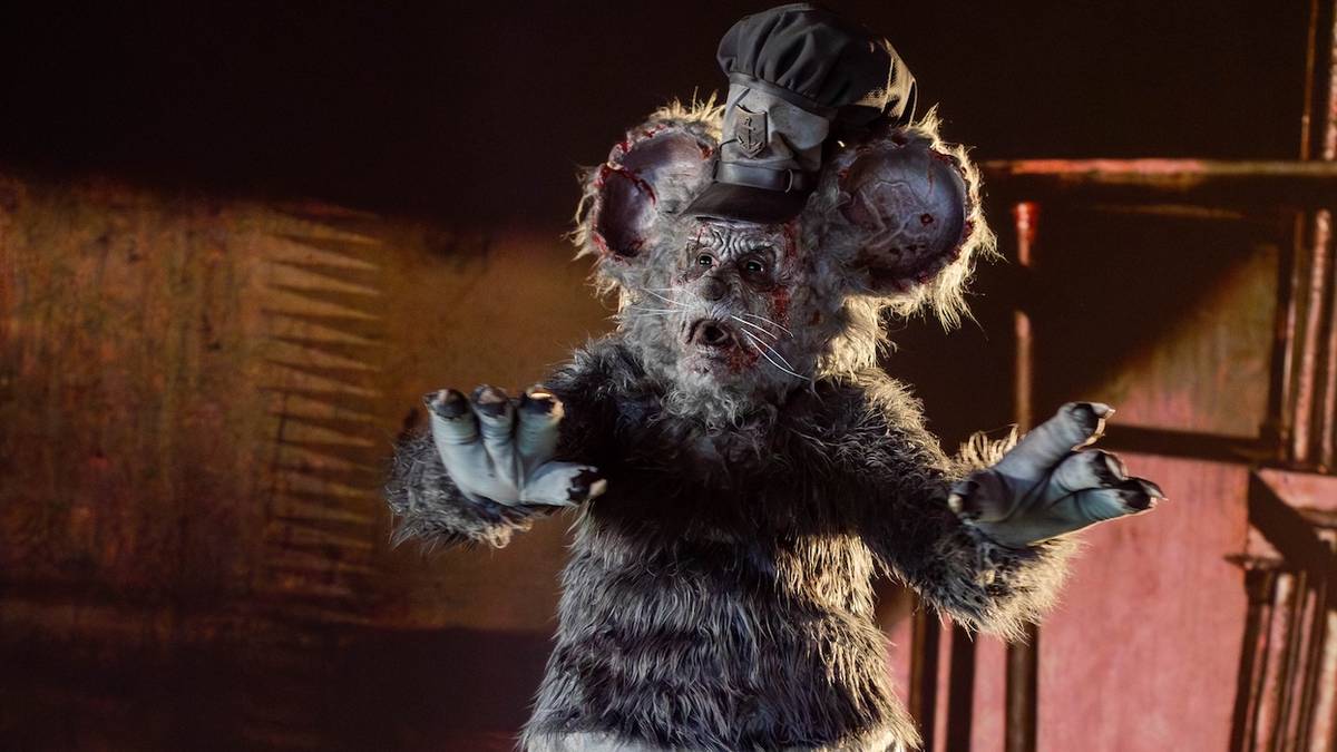 mickey mouse physical description