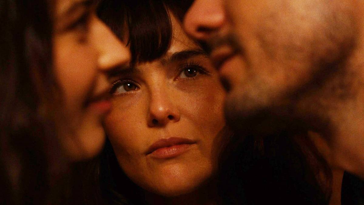 A Magical Night With a 'Doctor Who' Star Becomes a Messy Romantic ...