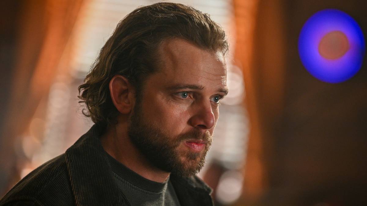 'Fire Country' Gives Bode a Fresh Start with a New 'SEAL Team' Love ...