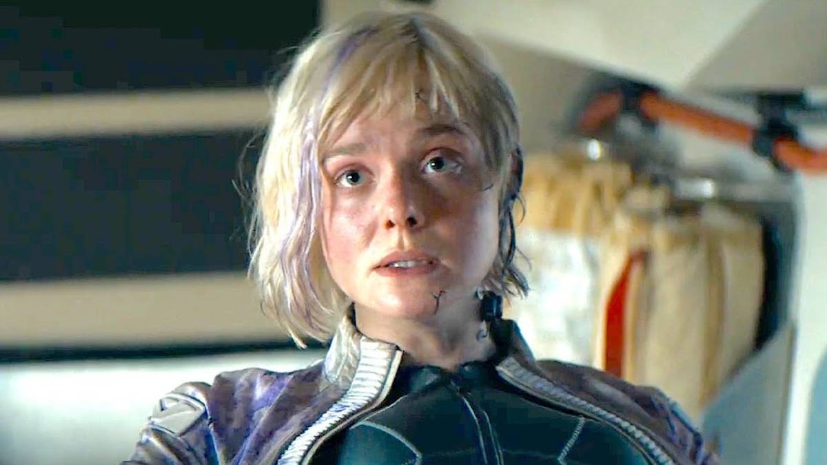 Elle Fanning Is Beyond Deadly in New ‘Predator: Badlands’ Trailer