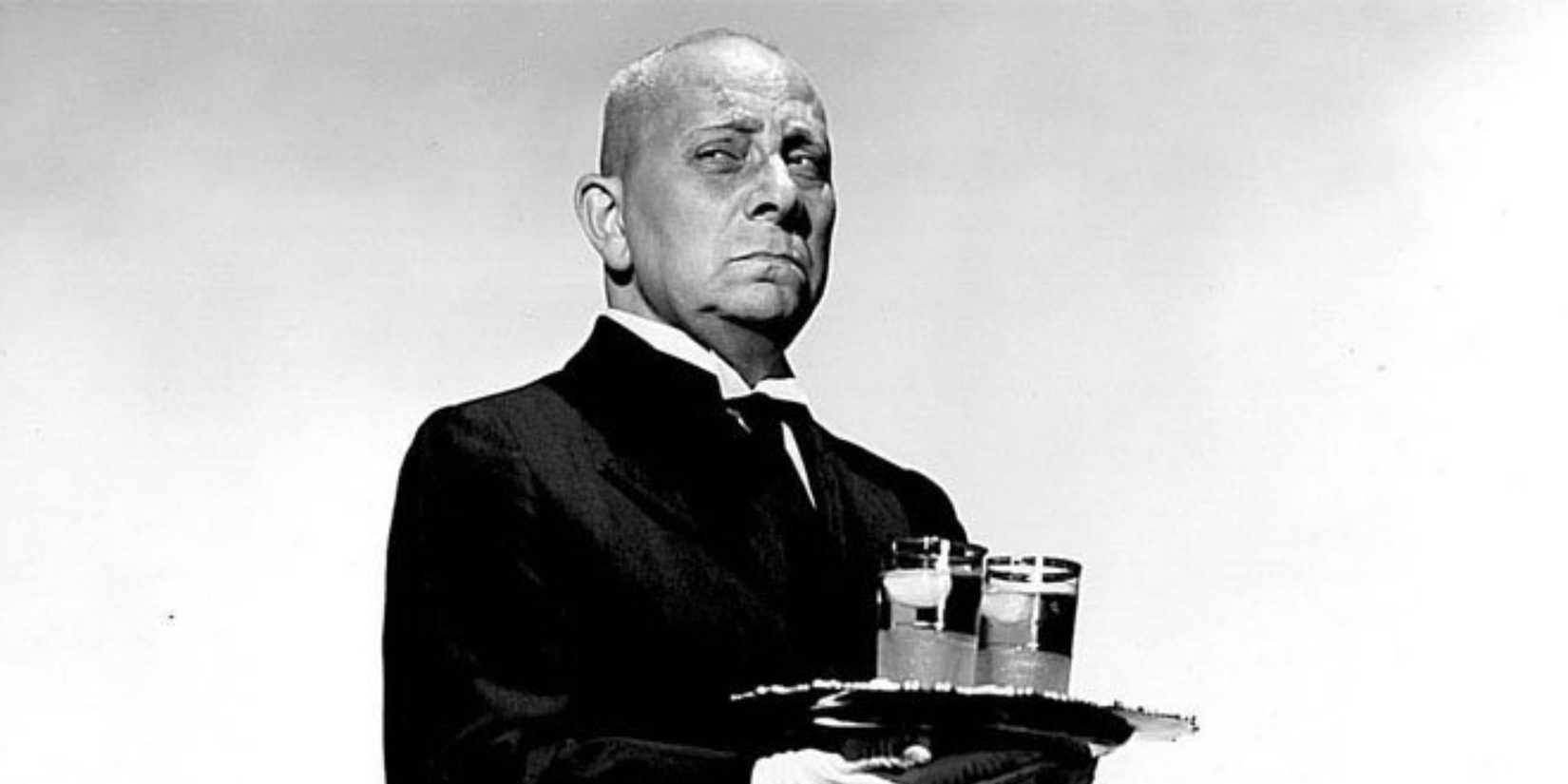 8 Reasons Why 'Sunset Boulevard' is The Best Film Noir of All Time