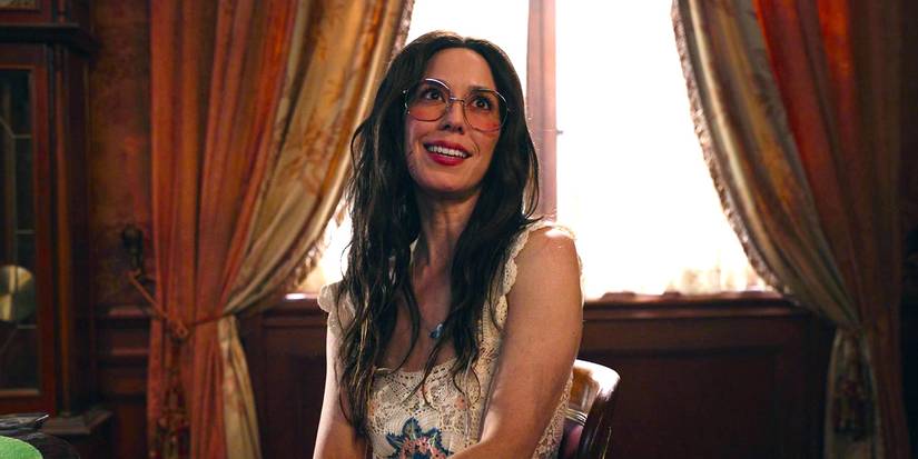 "That Was a Big Snafu": 'Ghosts' Star Sheila Carrasco on How Flower's ...